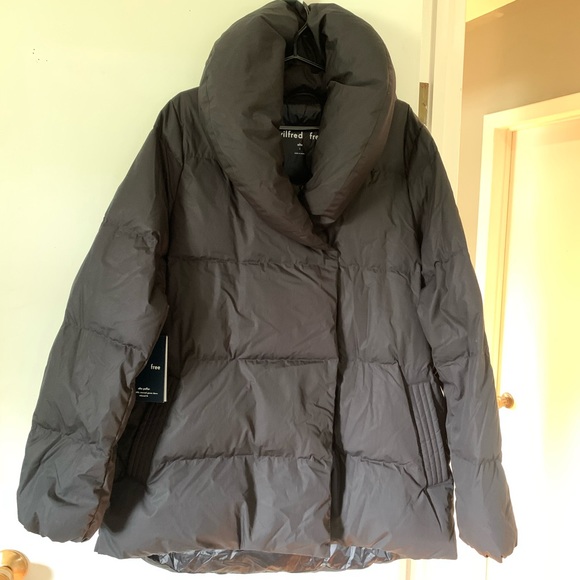Aritzia | Jackets & Coats | Aritzia Alta Puffer | Poshmark